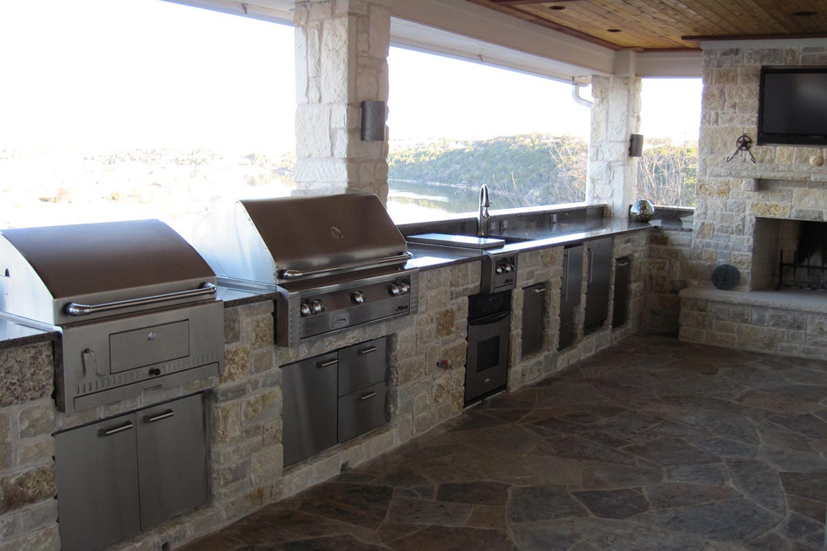 Outdoor Kitchens